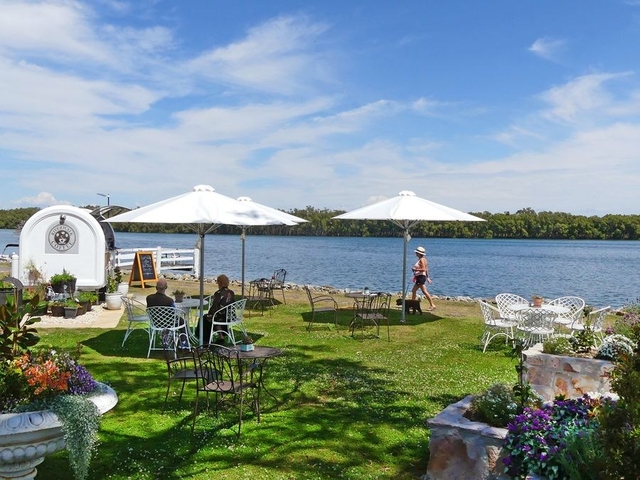 Fishing Haven Holiday Park, Caravan Park at Palmers Island | Book at ...