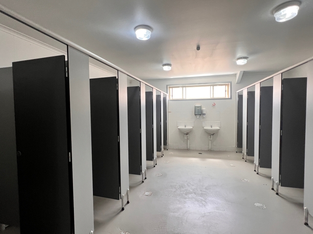 Broken Hill Racecourse Camping Area, Campsite at Broken Hill | Book at ...