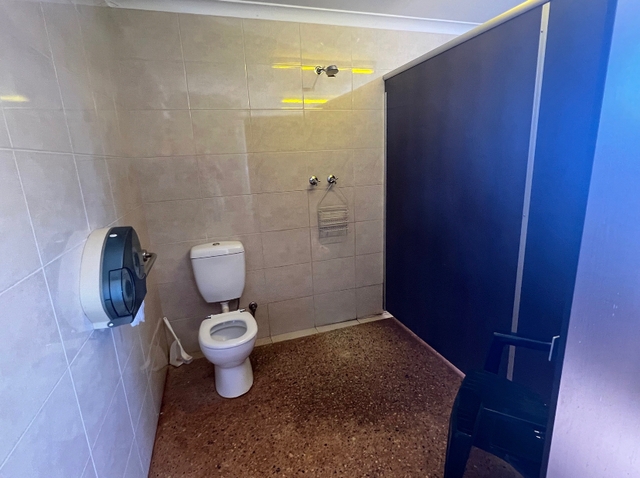 Overlander Roadhouse and Caravan Park, Caravan Park at Hamelin Pool ...