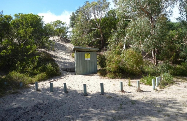 Reeves Beach Campground, Campsite at Woodside | Book at Campedia.com.au